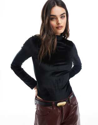 Miss Selfridge - Body col roulé en velours - Noir | ASOS