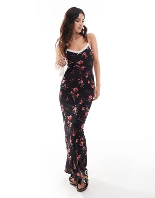 Miss Selfridge maxi dress in floral print | ASOS
