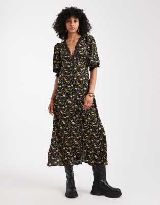 Miss Selfridge - Maxi jurk met knoopsluiting, kanten rand en fijne print in zwart | ASOS