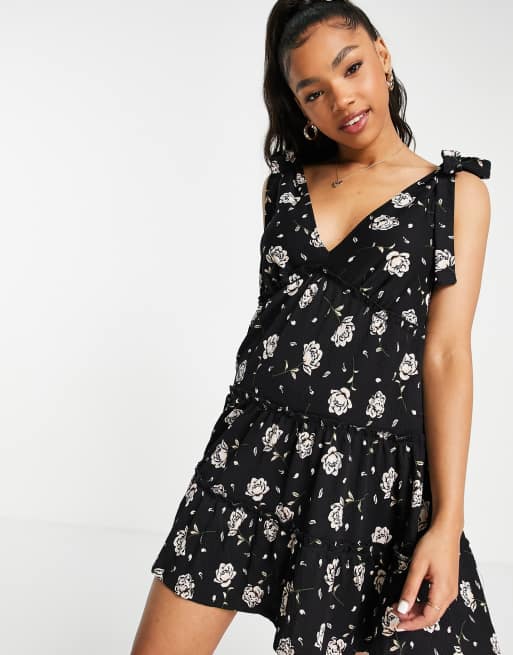 Miss Selfridge - Robe babydoll courte à volants étagés - Fleuri | ASOS