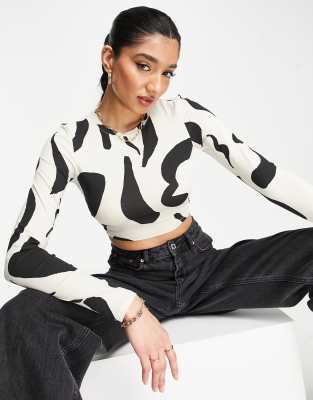 Monki backless top in black and white graphic print | ASOS