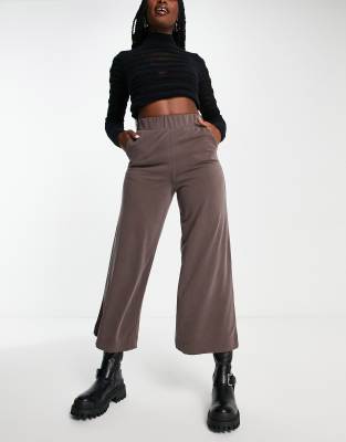 Monki - Cilla - Pantalon - Chocolat | ASOS