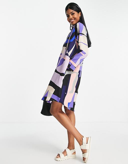 Monki - Midi overhemdjurk in blauwe aquarelprint | ASOS Monki - Midi overhemdjurk in blauwe aquarelprint | ASOS
