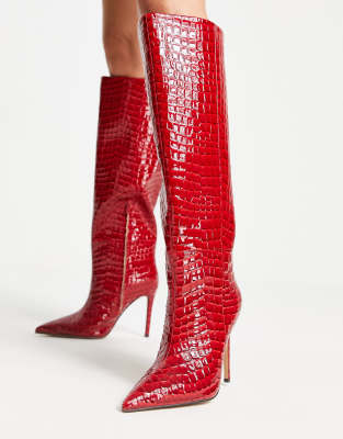 NA-KD - Bottes montantes effet croco à talon aiguille - Rouge | ASOS