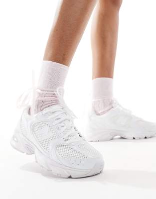 New Balance - 530 - Sneakers i tre hvide nuancer | ASOS