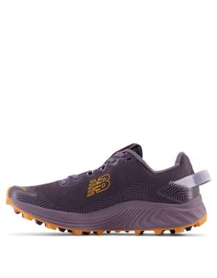 New Balance - FuelCell Summit Unknown v4 - Baskets - Violet | ASOS