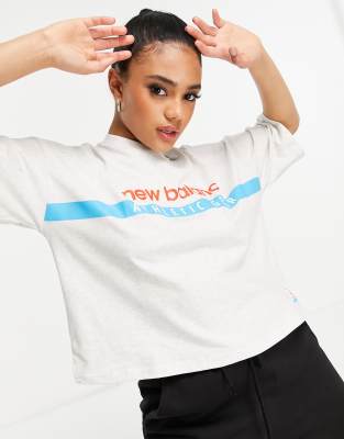 New Balance label logo T-shirt in gray | ASOS