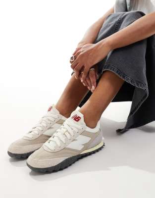 New Balance RC30 sneakers with gum sole in grey | ASOS