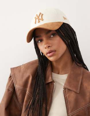 New Era NY Yankees 9Forty canvas cap in cream with faux brown suede ...