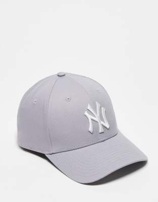 New Era NY Yankees 9forty cap in grey | ASOS