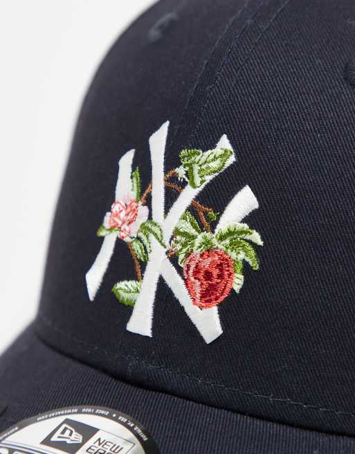 New Era NY Yankees 9forty floral embroidered cap in navy | ASOS