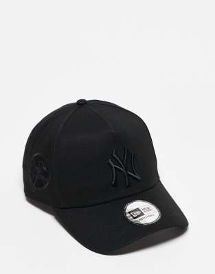 New Era NY Yankees monochrome E-frame cap in black | ASOS