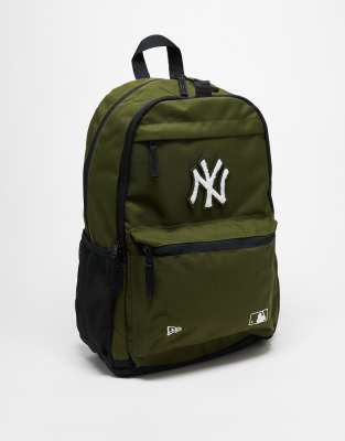 New Era - Sac à dos avec double poche et logo NY - Kaki | ASOS