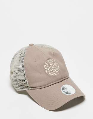 New Era San Francisco mesh trucker 9twenty cap in beige | ASOS