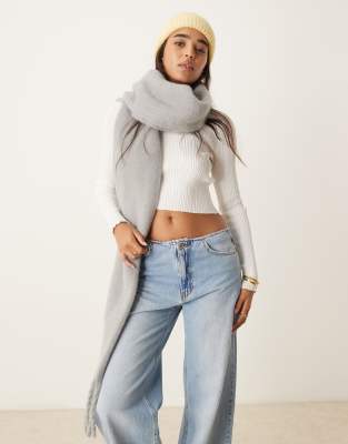 New Look basic scarf in grey | ASOS