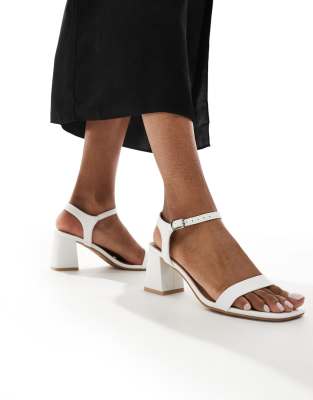 New Look block heel sandals in white | ASOS