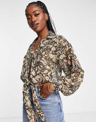 New Look - Blouse met paisley motief en gestrikte voorkant in multi | ASOS