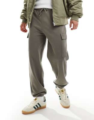 New Look cargo trackies in olive | ASOS