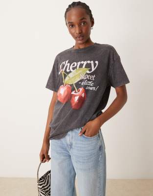 New Look cherry logo oversized t-shirt in grey | ASOS