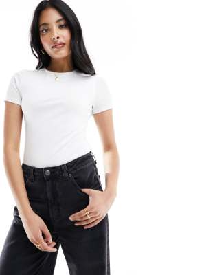 New Look crew neck body in white | ASOS