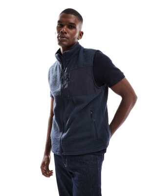 New Look – Fleece-Weste in Marineblau | ASOS