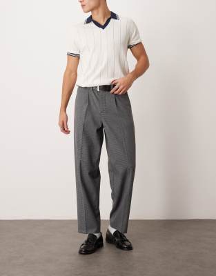 New Look front pleat smart trousers in mini grey check | ASOS