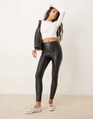 New Look - Leggings neri in pelle sintetica PU | ASOS