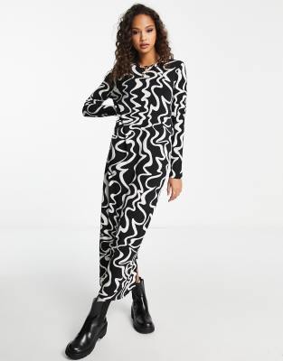 New Look long sleeve midi dress in black pattern | ASOS
