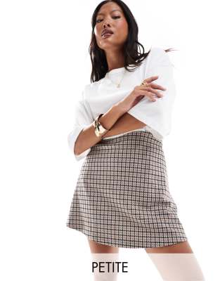 New Look Petite mini skirt in check | ASOS