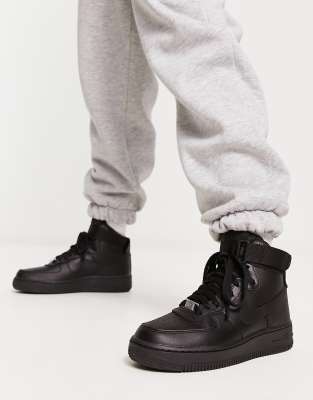Nike – Air Force 1 High – Sneaker in Triple-Schwarz | ASOS