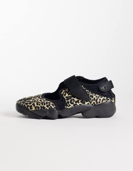 Nike – Air Rift – Leopardmönstrade sneakers | ASOS