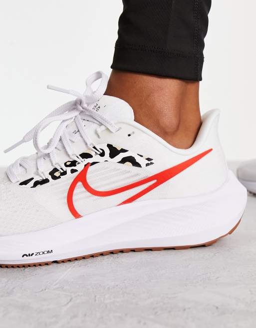 Nike Air Zoom Pegasus 40 Sneakers In White ASOS
