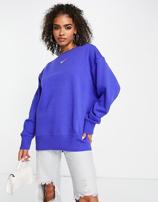 Nike - Felpa girocollo oversize blu con logo piccolo | ASOS Nike - Felpa girocollo oversize blu con logo piccolo | ASOS