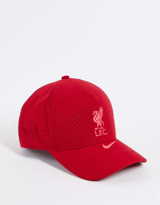 Nike Football Liverpool F.C. crest logo cap in red | ASOS