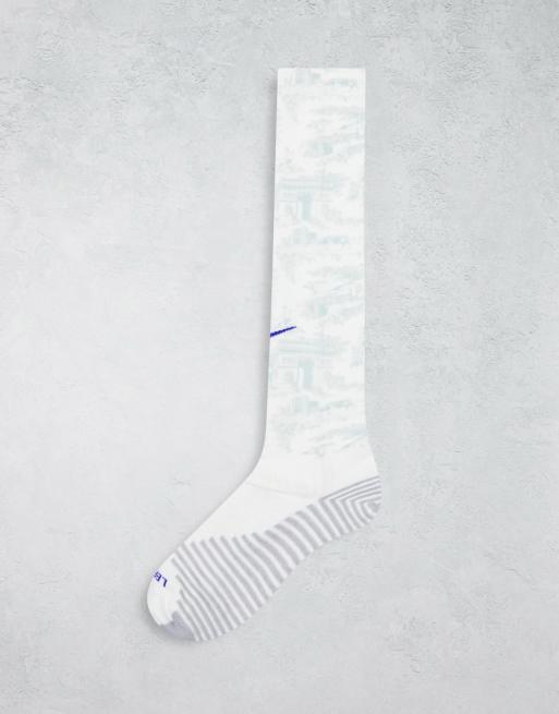 Nike Football World Cup 2022 France unisex socks in white | ASOS