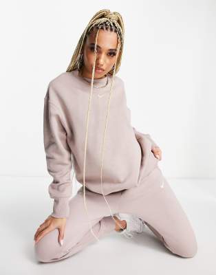 Nike - Phoenix - Sweat en polaire - Taupe | ASOS
