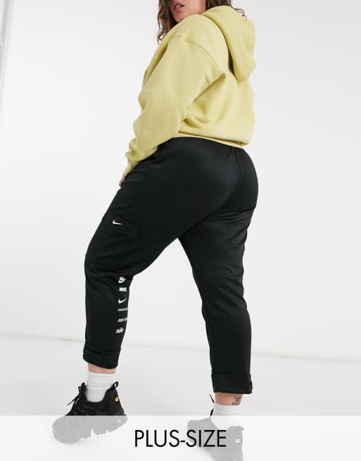 Nike Plus Schwarze Jogginghose Mit Utility Tasche Und Swoosh Logo Asos
