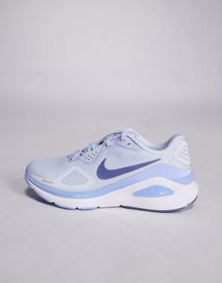 Nike Running - Structure 26 - Sneakers in blauw en wit | ASOS