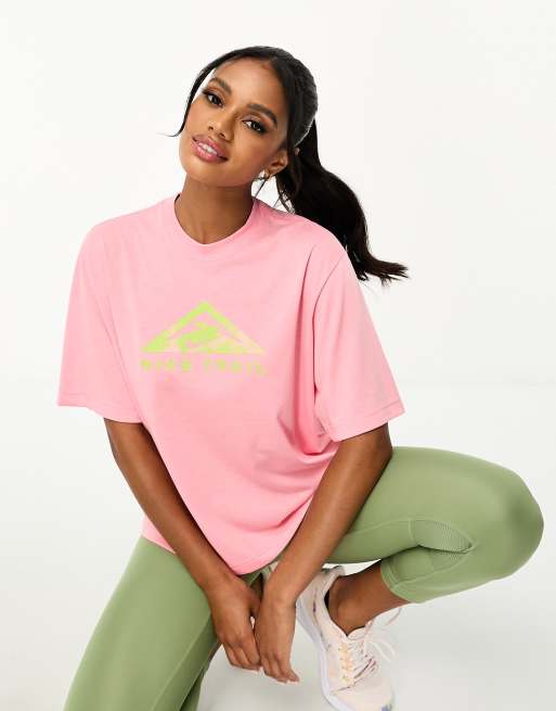 Nike Training Dri-FIT printed cropped top in pink | ASOS