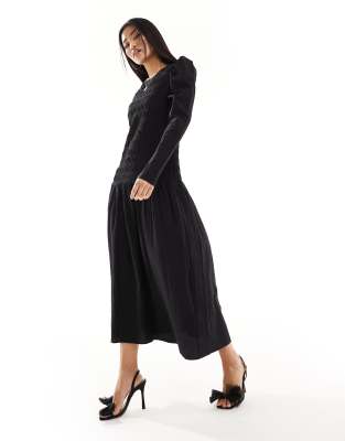 Nobody's Child Gracie long sleeve midi dress in black | ASOS