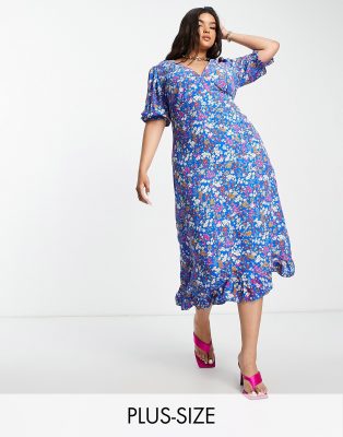 Nobody's Child Plus – Delilah – Kleid in Blau mit Blumenprint | ASOS Nobody's Child Plus – Delilah – Kleid in Blau mit Blumenprint | ASOS