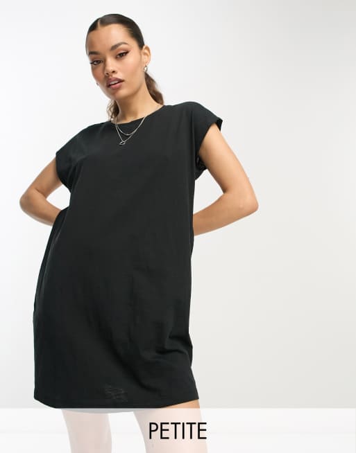 Noisy May Petite - Robe t-shirt courte - Noir | ASOS