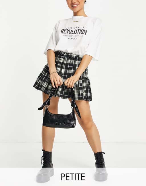 Only Petite - Geplooide mini-rok in groen met ruiten | ASOS