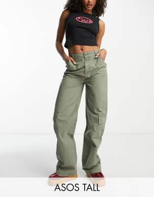 Pantalones cargo caquis extragrandes con varios bolsillos de ASOS ...