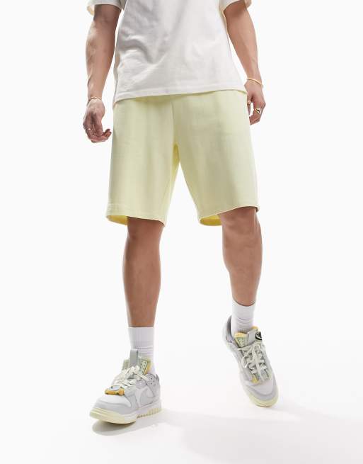 Pantalones Cortos Amarillo Pastel De Largo Medio Y Corte Extragrande De