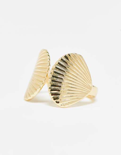 Pieces clam shell adjustable ring in gold tone | ASOS