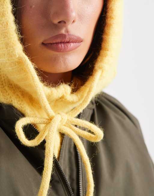 Pieces knitted balaclava in pale banana | ASOS