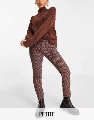 Pieces Petite skinny pants in brown gingham | ASOS