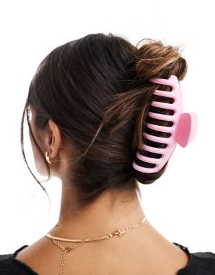 Pieces wellness tube claw clip in baby pink | ASOS