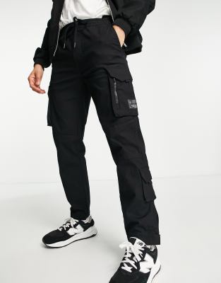 Pull&Bear - Basic cargobroek in zwart | ASOS